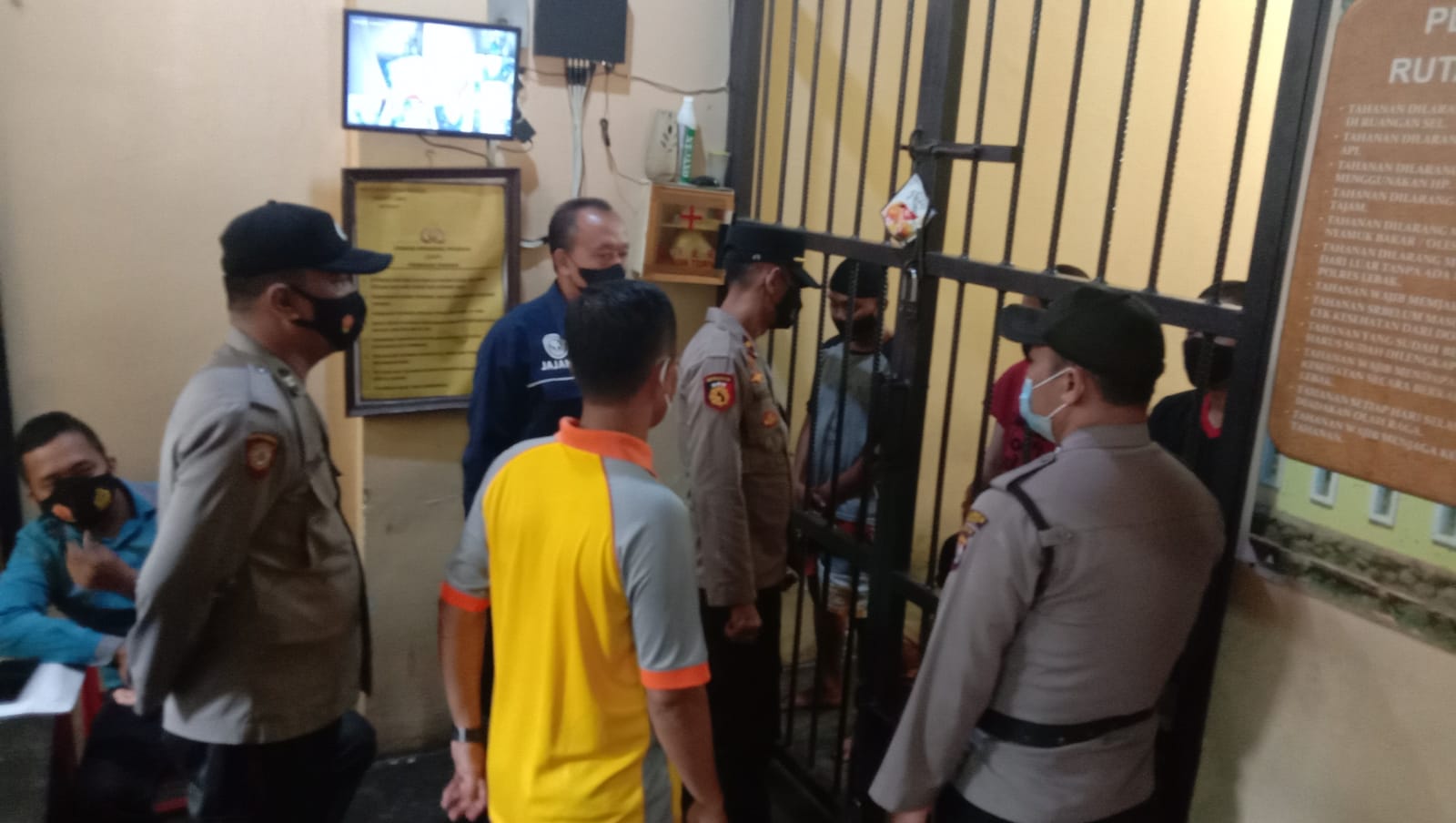 Pastikan Tahanan Sehat dan Lengkap, Pawas Polres Lebak kontrol Ruang ...