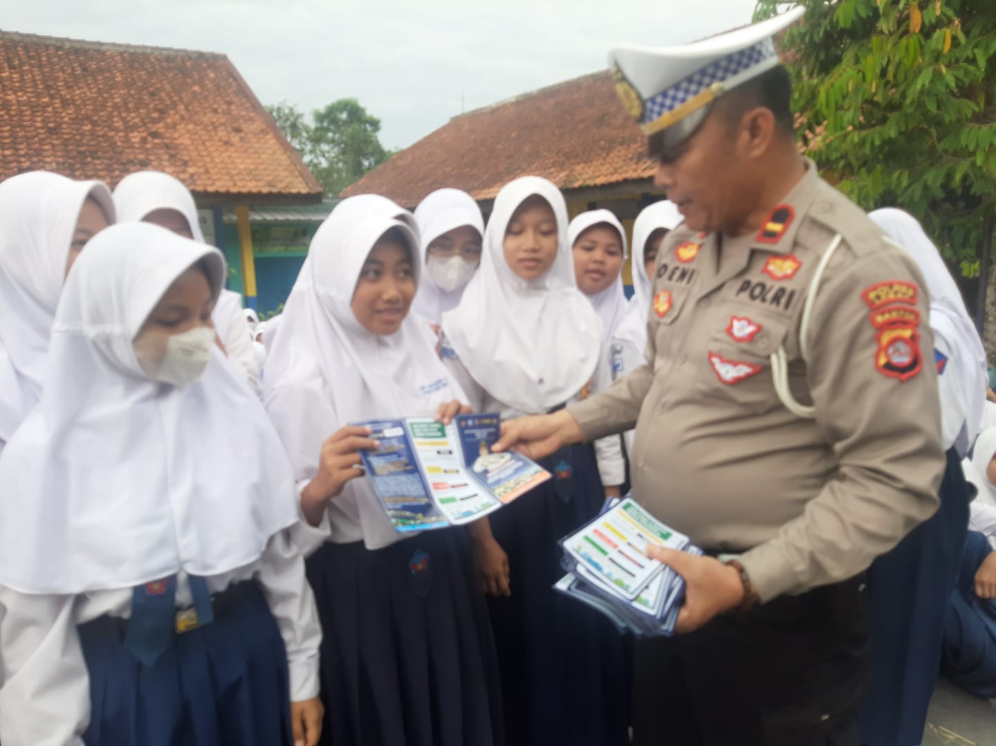 Sat Lantas Polres Lebak Berikan Teguran dan Edukasi Dalam Giat Ops ...